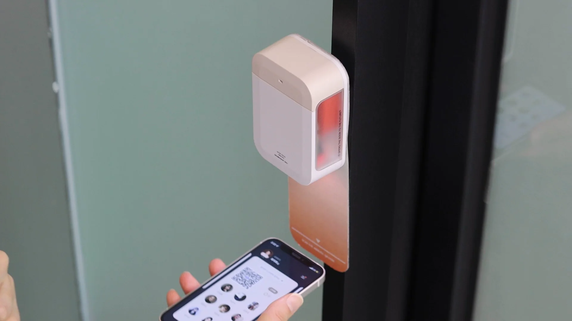 ASA Door opens with QR Code (執務室 門) on Vimeo