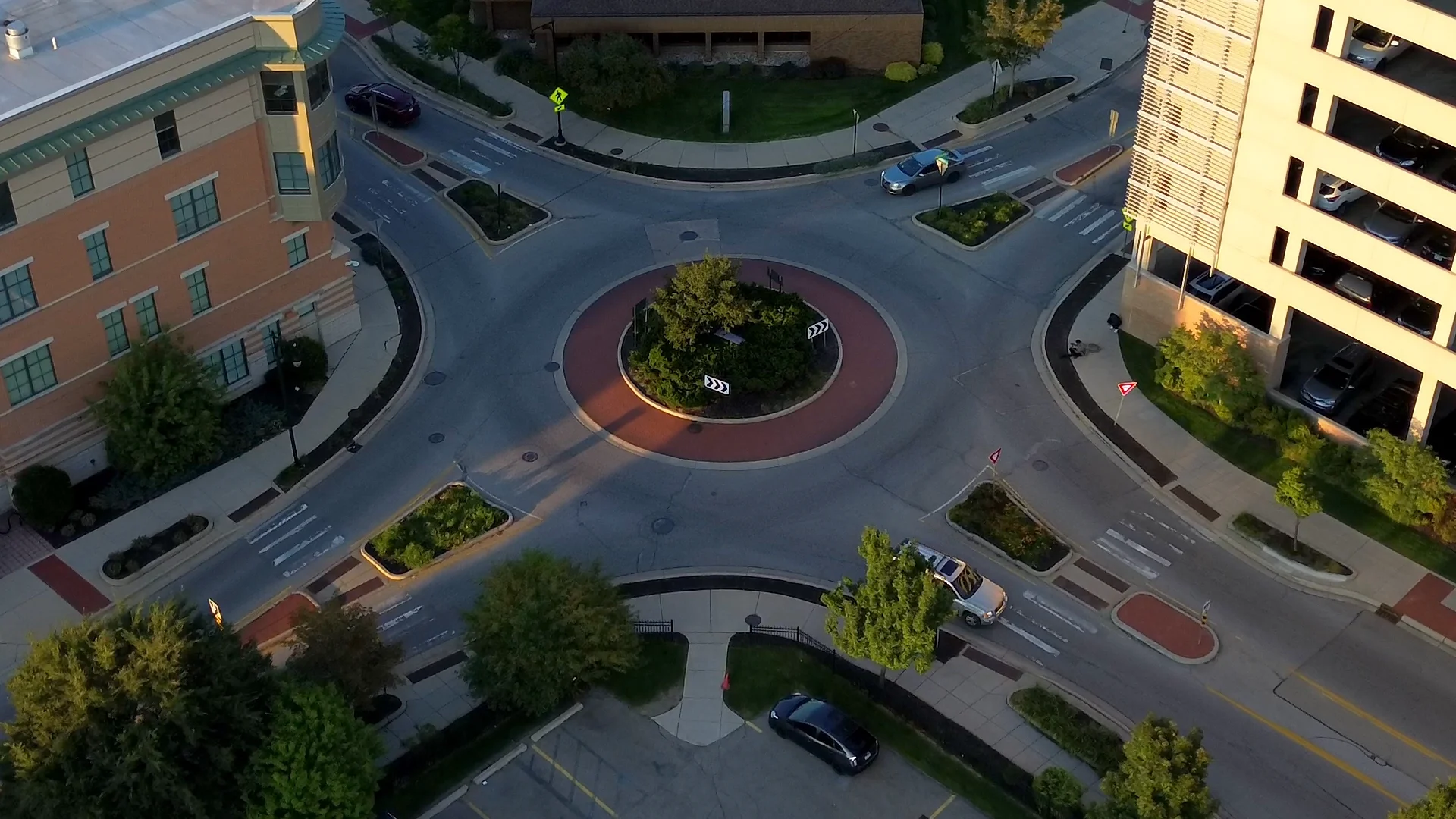 Mobile GR | ROUNDABOUTS on Vimeo