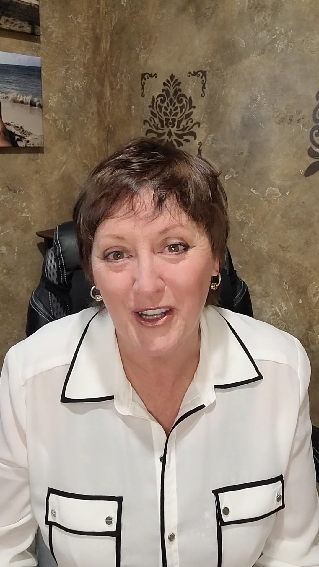 Coach Robyn K intro on Vimeo