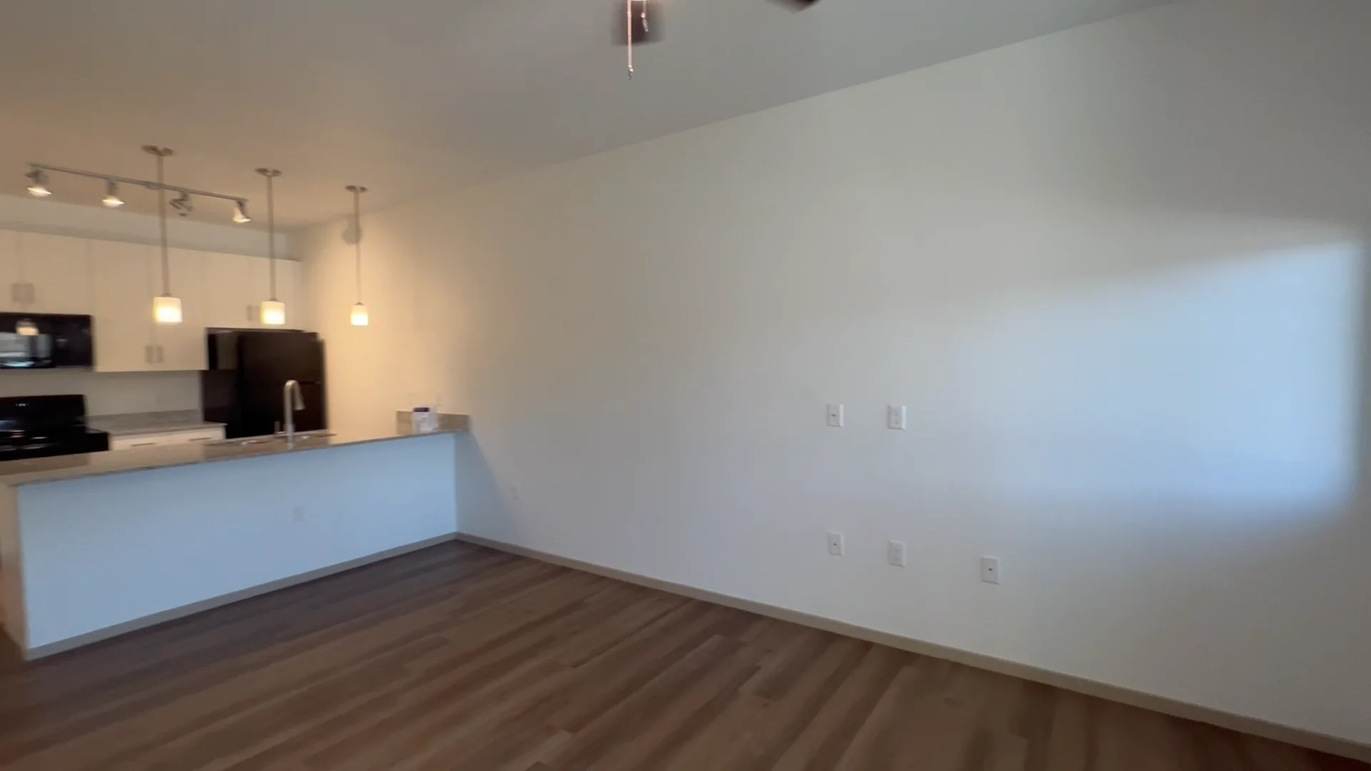 Mesquite 2x2 (1196 sqft) on Vimeo