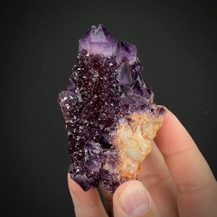 Quartz var. Amethyst on Vimeo
