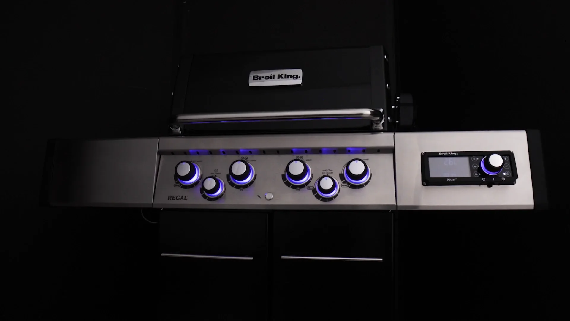 Broil King Regal iQue Gas Grill Overview (Fahrenheit)
