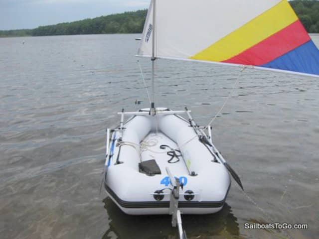 Inflatable Sailboat: Navigator III 400 with SailboatsToGo Sail Kit on Vimeo