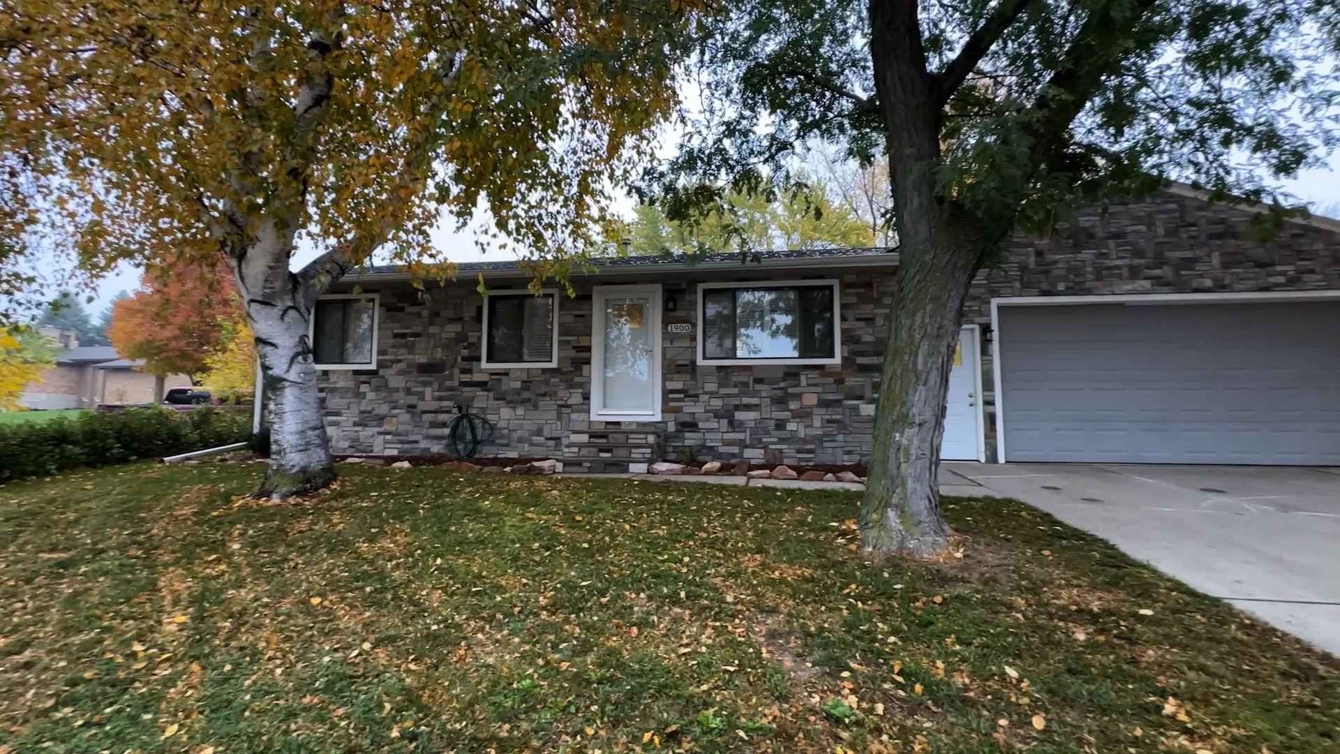 1900 S Bahnson Ave Unbranded