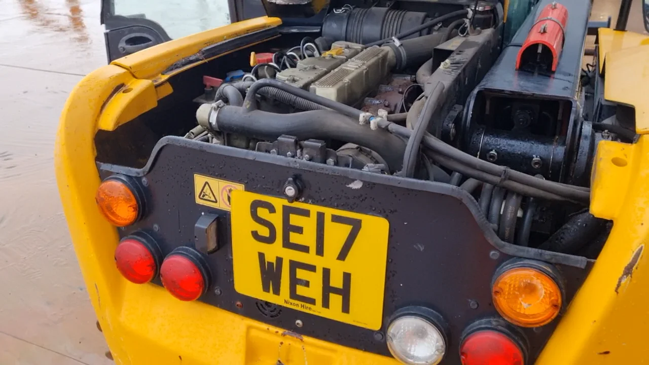 JCB 516-40 - Leeds December 23 on Vimeo
