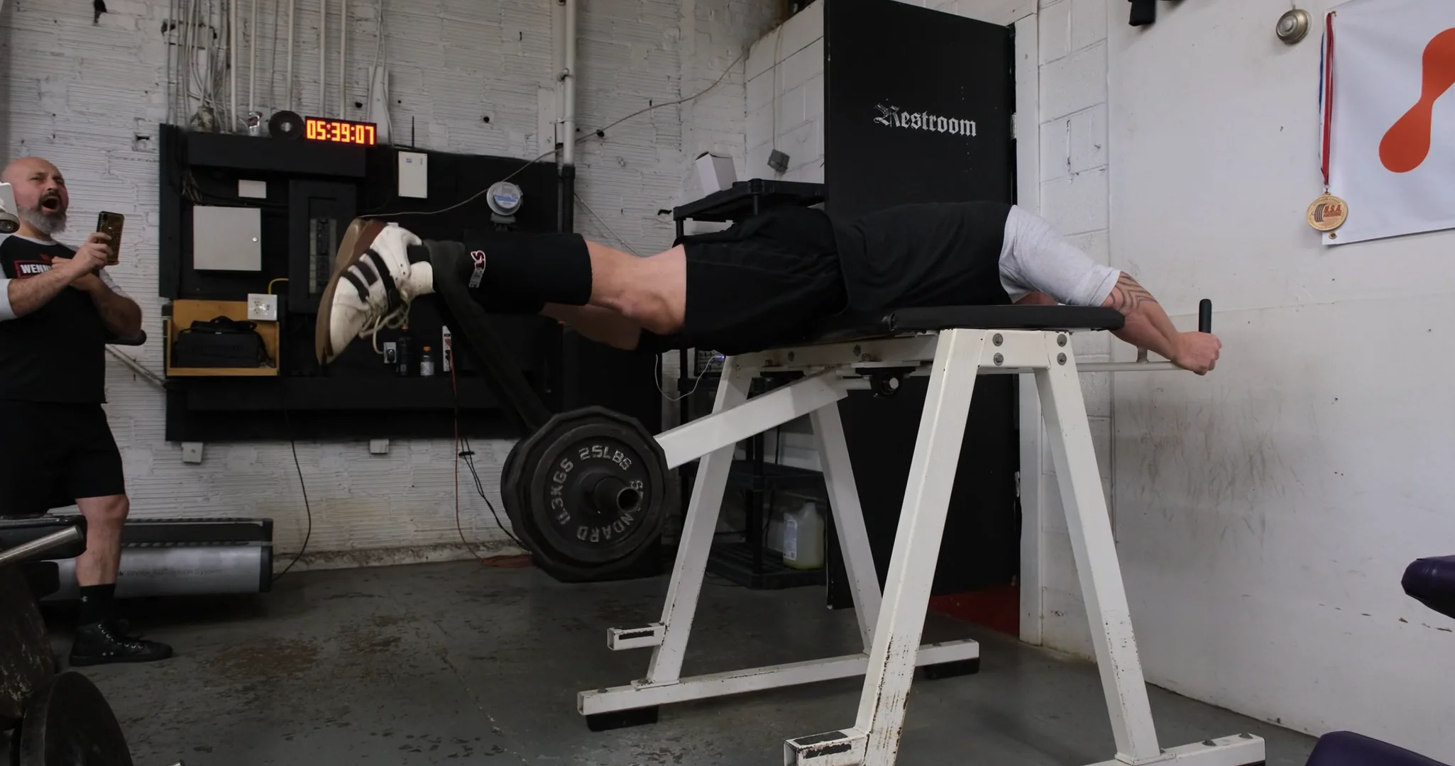 Reverse Hypers on Vimeo