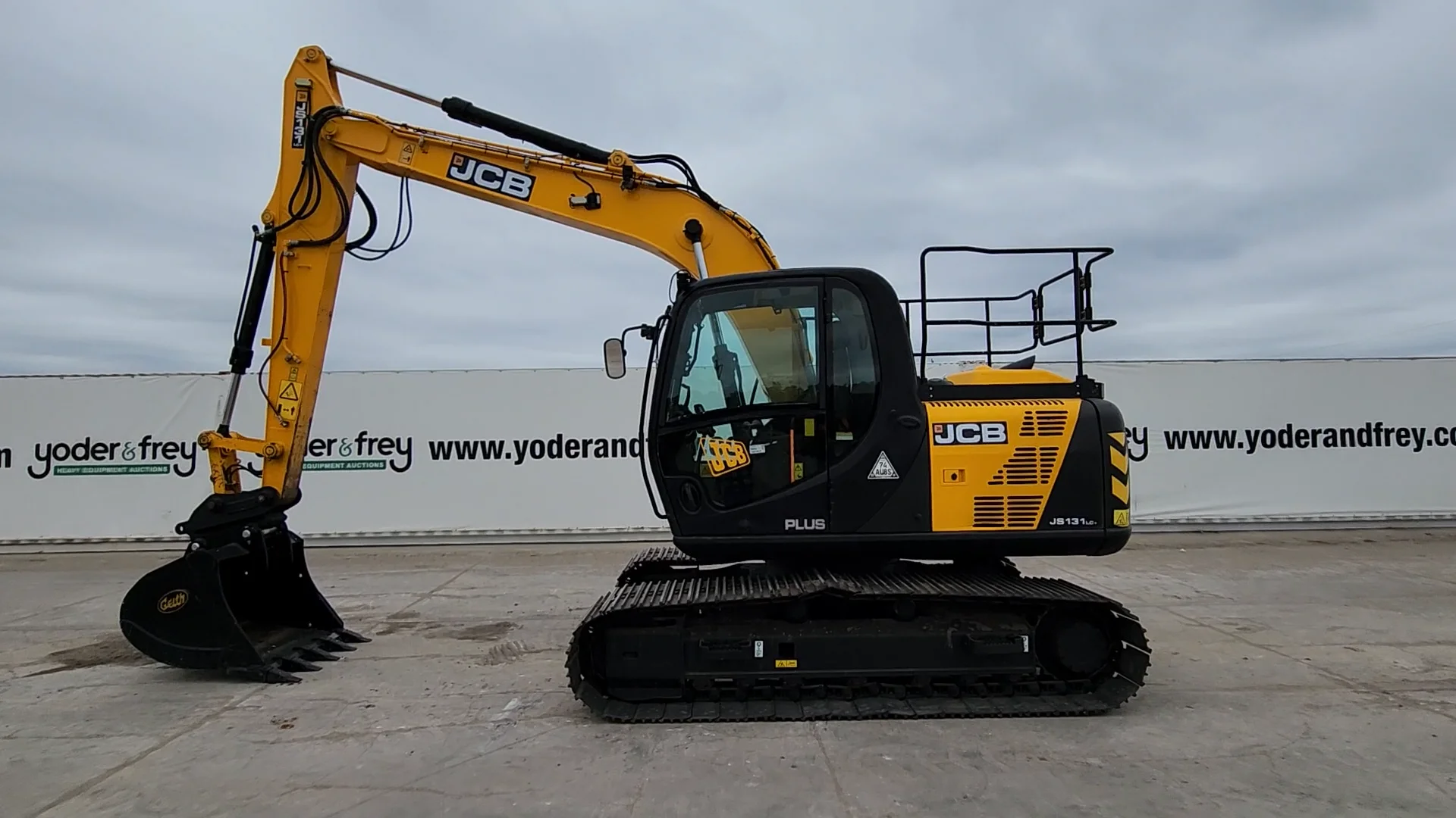 JCB JS131LC Hydraulic Excavator - Y&F Florida November 23 on Vimeo