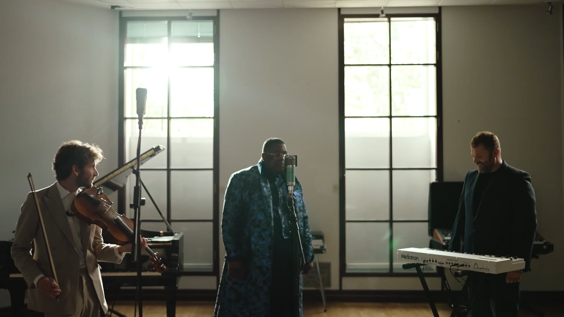 About Us | Smashing Buttons