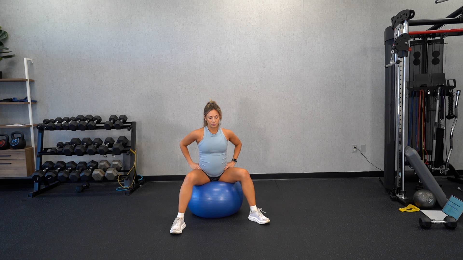 SWISS BALL PELVIC TILT + CIRCLE on Vimeo