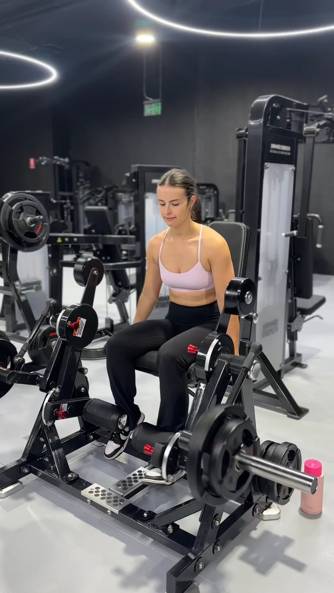 SL Leg Extension on Vimeo