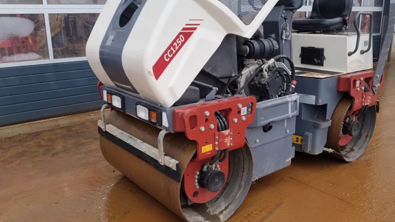 Dynapac CC1250 - Y&F - Florida February 24 on Vimeo