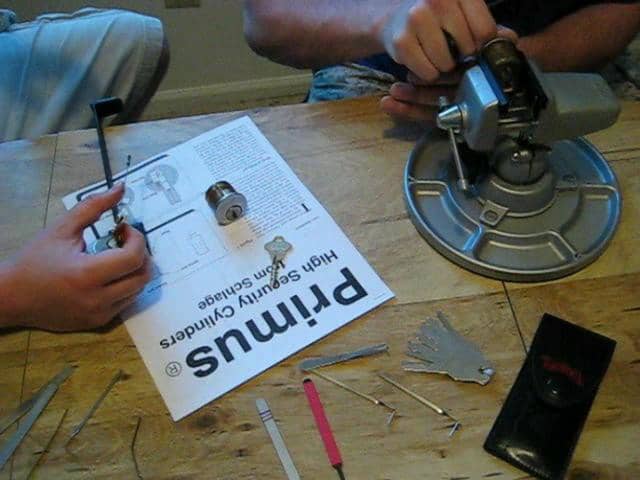 Schlage Primus Bump Key Attack on Vimeo