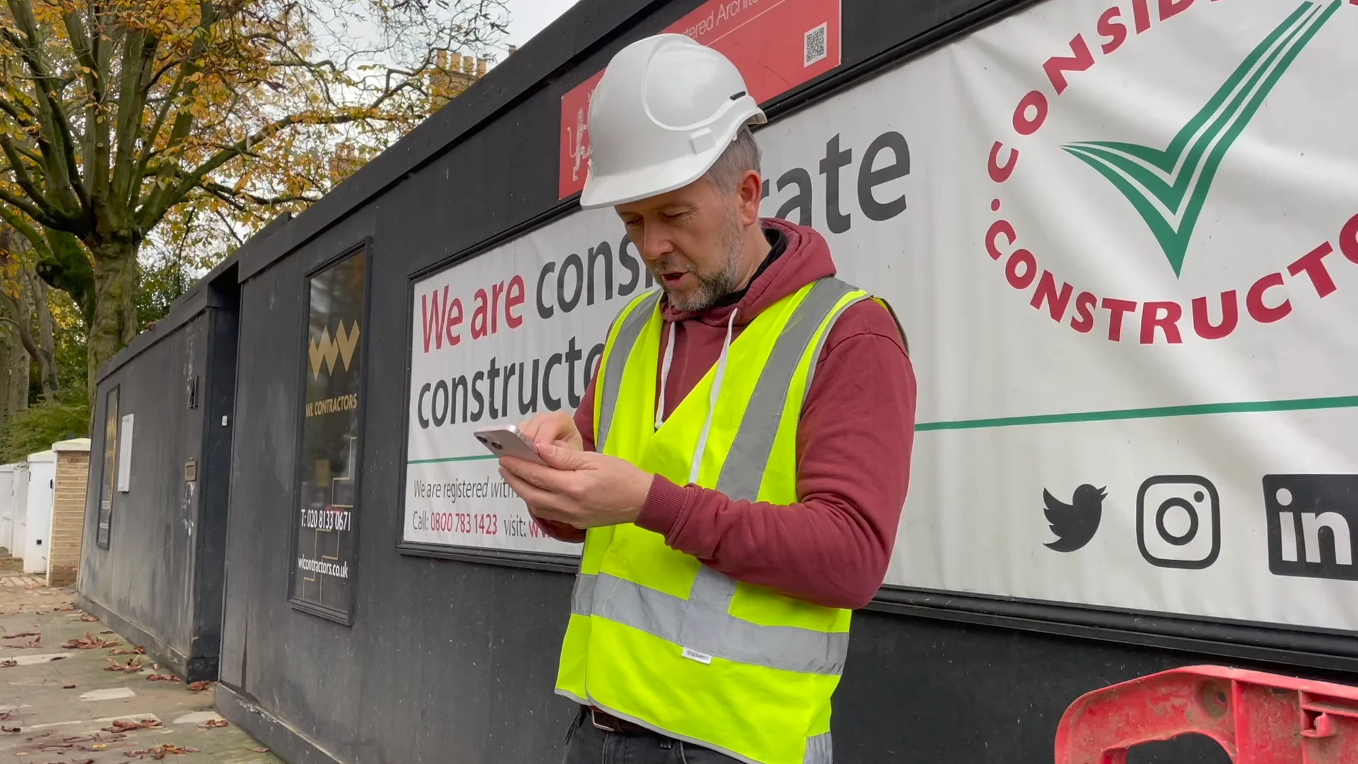 Des Fleming_CONSTRUCTION WORKER_12 Seconds on Vimeo