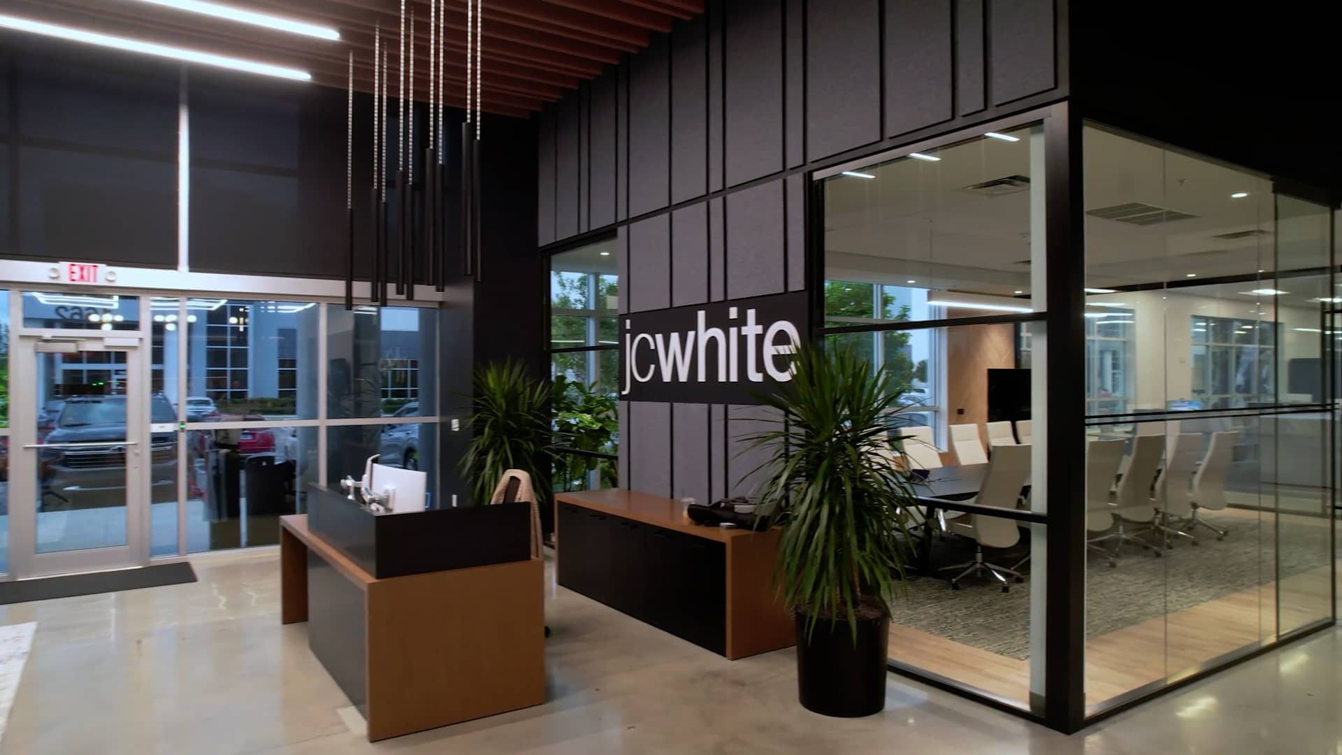 JC White Miami Gardens Showroom on Vimeo