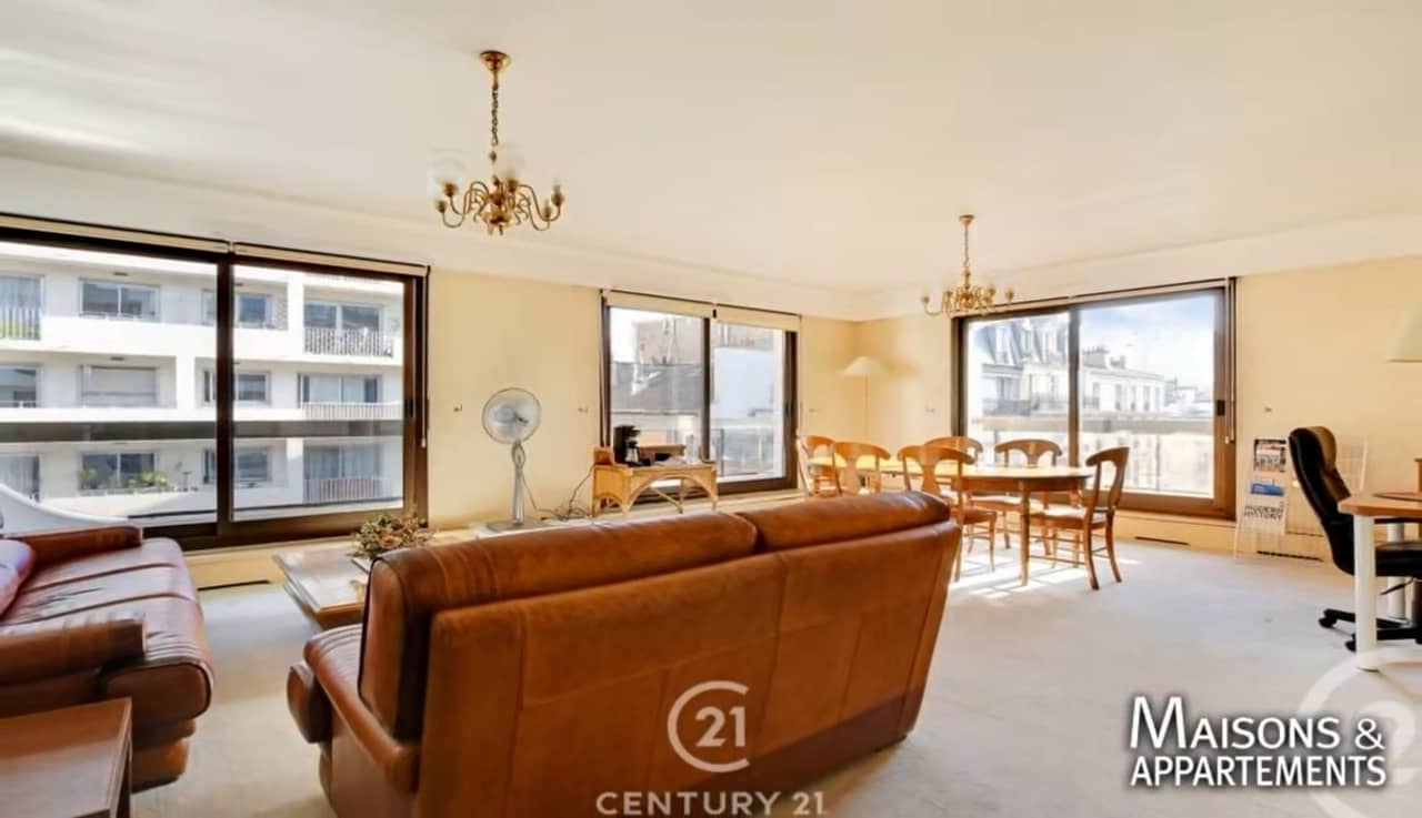 PARIS 15ÈME - APPARTEMENT À VENDRE - 1 353 700 € - 17 m² - 1 pièce on Vimeo