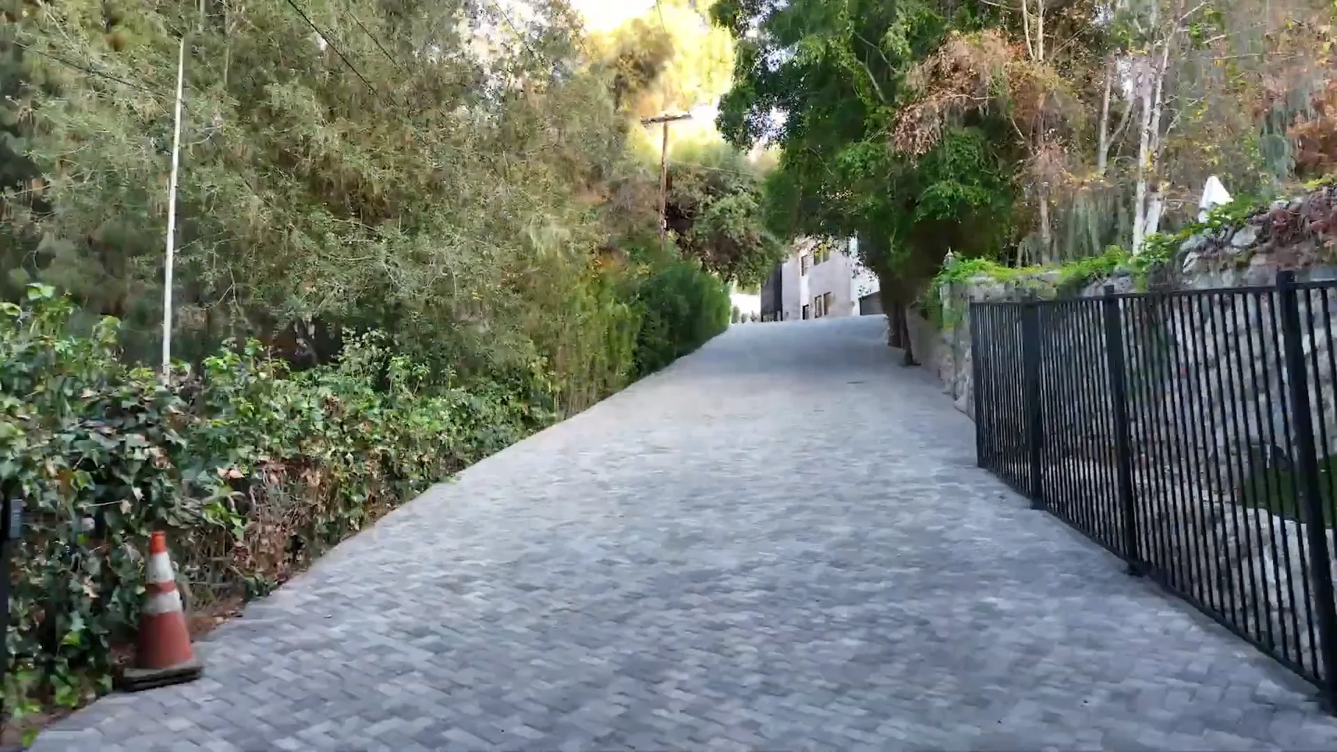 4624 Balboa Drive - Encino, CA 91316 - For Sale - Listed by Emil ...