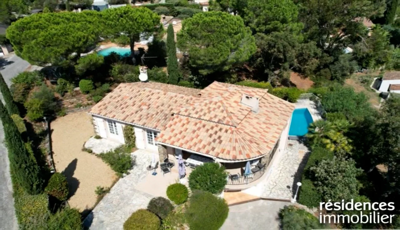 LA CROIX-VALMER - MAISON À VENDRE - 1 650 000 € - 150 m² - 8 pièces on ...