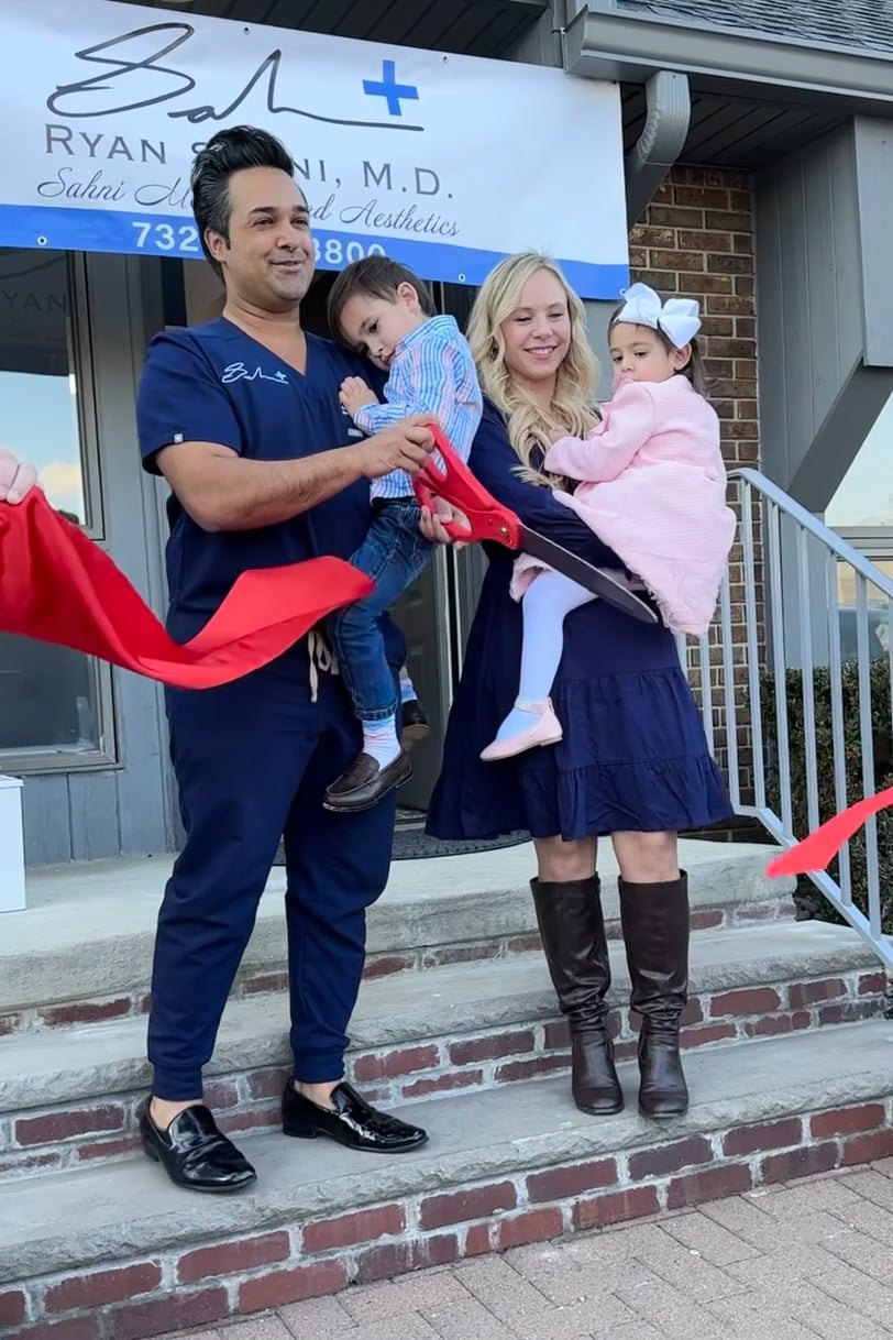 Sahni Medicine and Aesthetics | Dr. Sahni owner of SahniMed