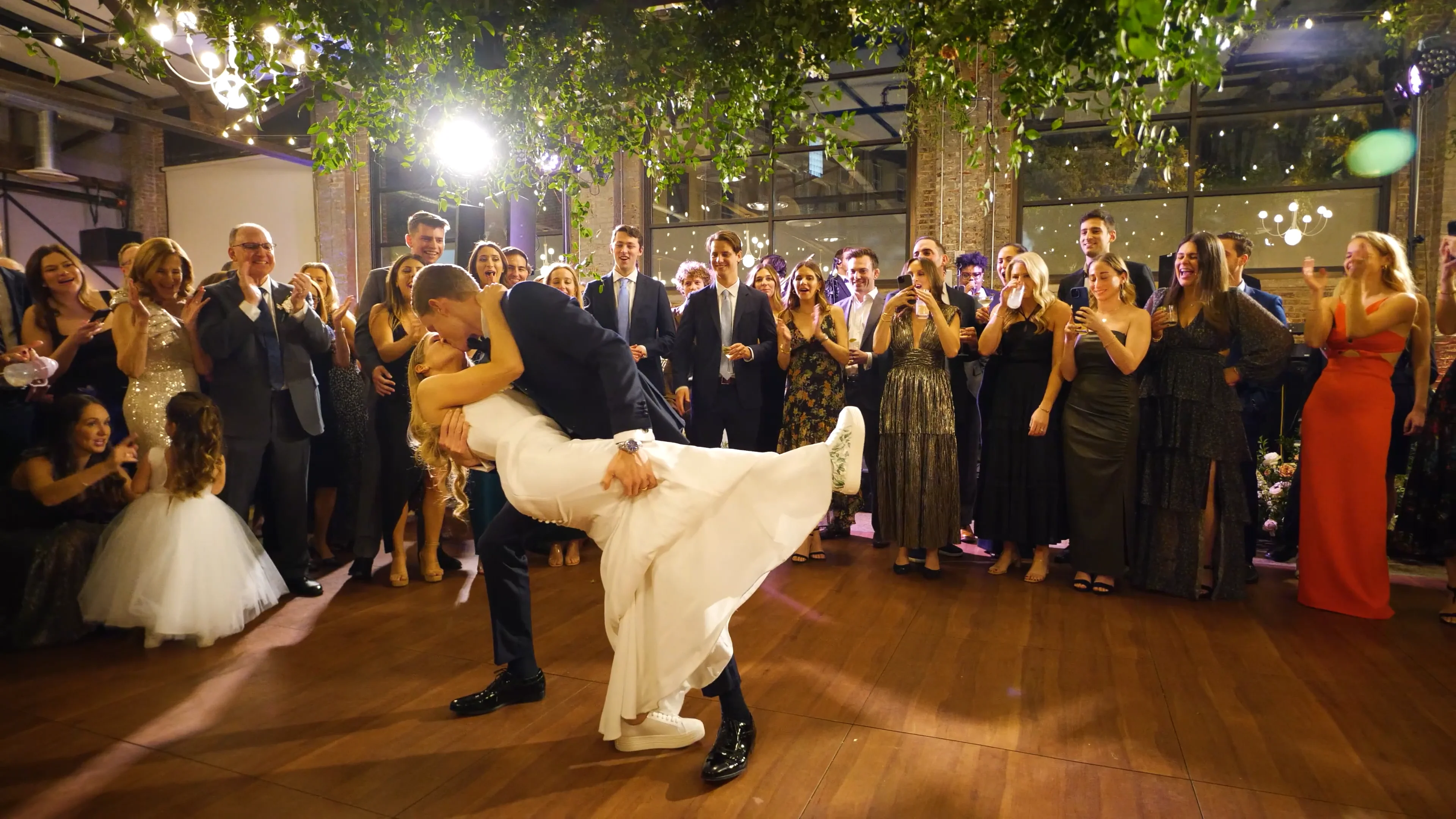 Schwartz Wedding Highlights on Vimeo