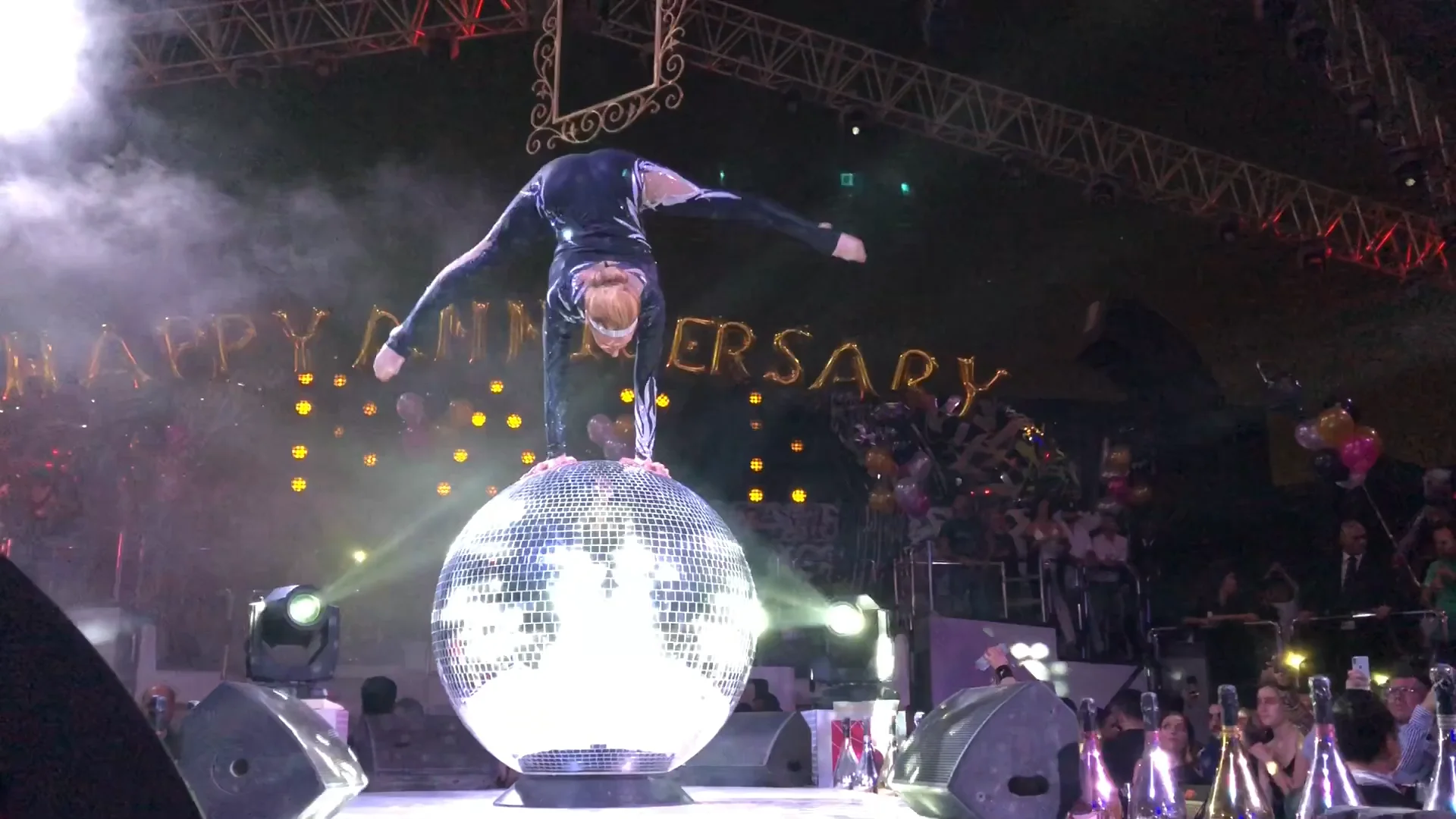 Mirror Ball Contortionist on Vimeo