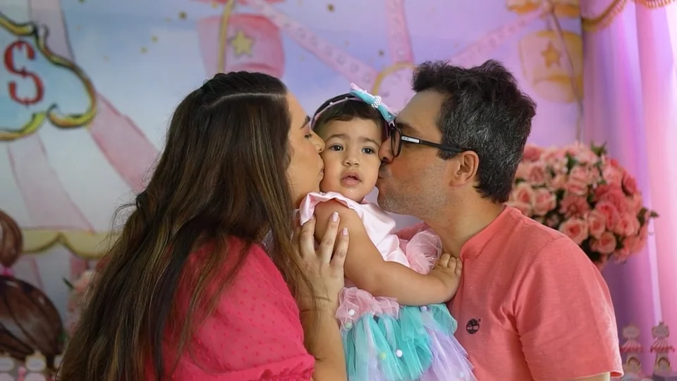 Helena - 2 anos on Vimeo