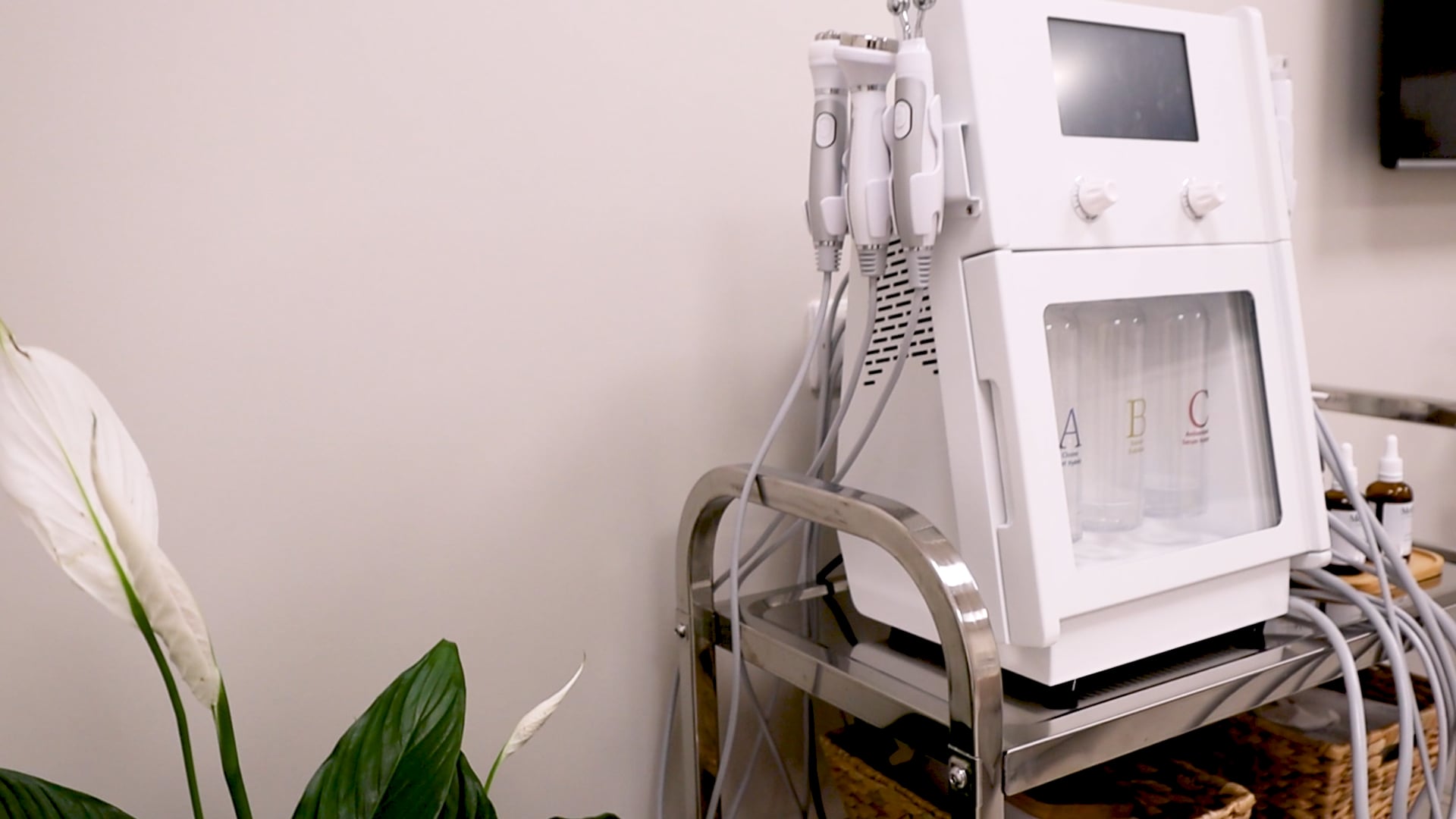 The latest body contouring & laser treatments that build your confidence