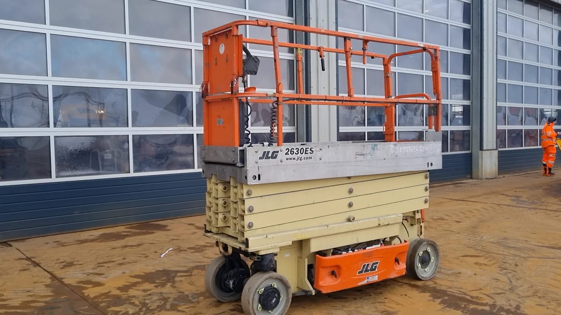 JLG 2630ES - Leeds January 24 on Vimeo