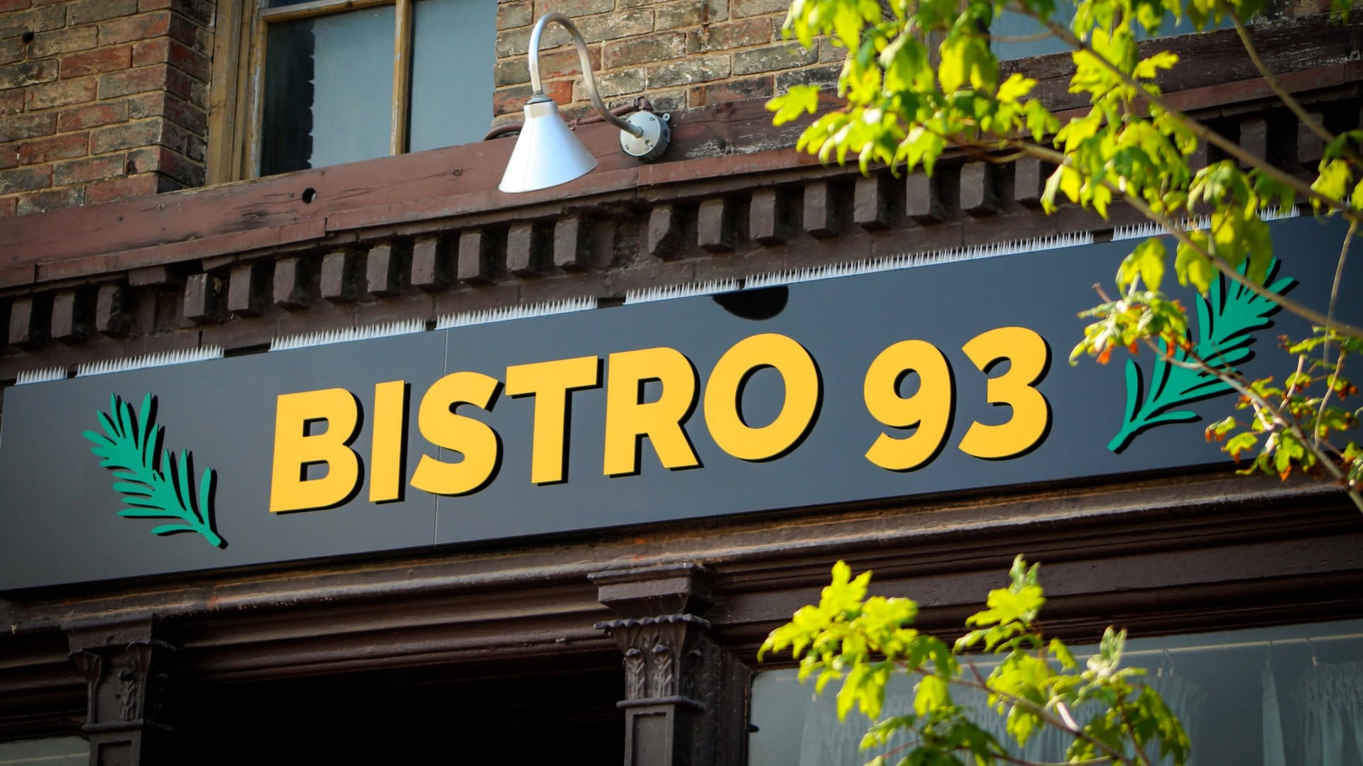 Delicious Restaurant Menu at Bistro 93