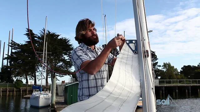 Rigging the Mainsail on Vimeo