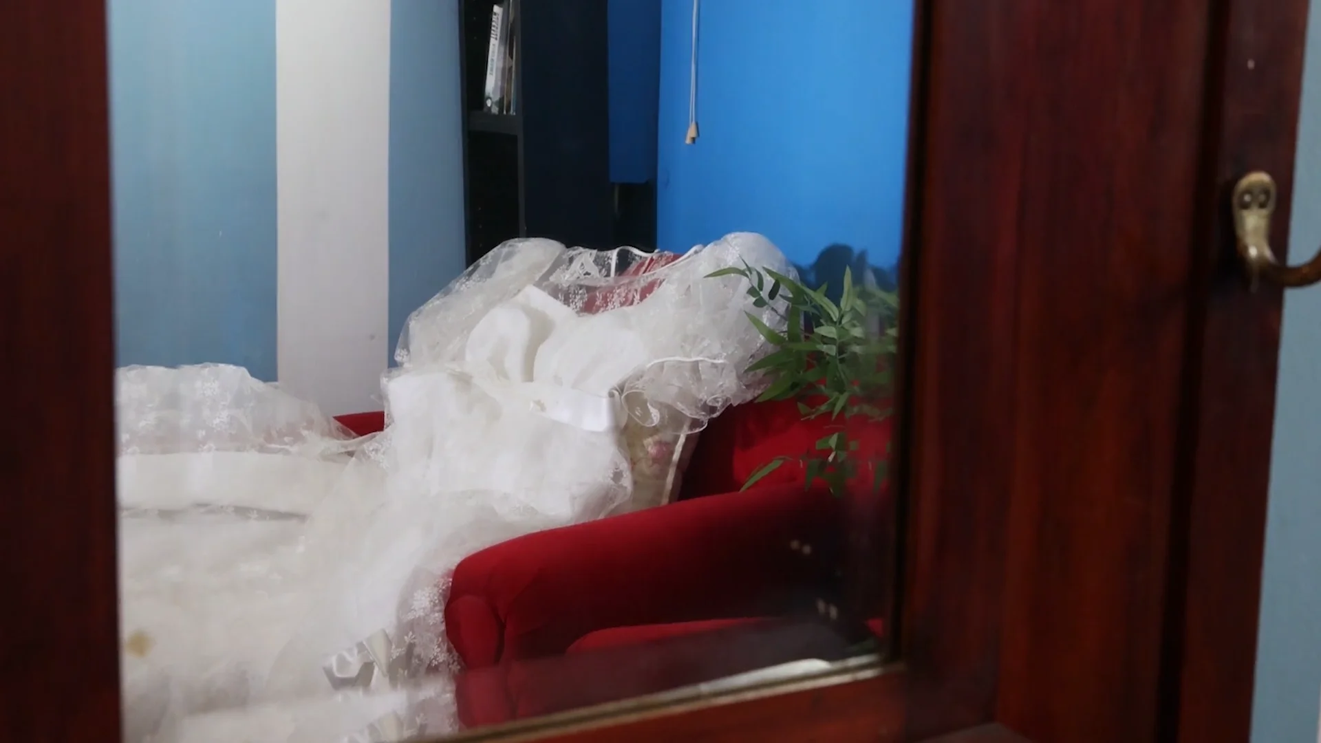 ΤΟ ΝΥΦΙΚΟ - THE WEDDING DRESS on Vimeo