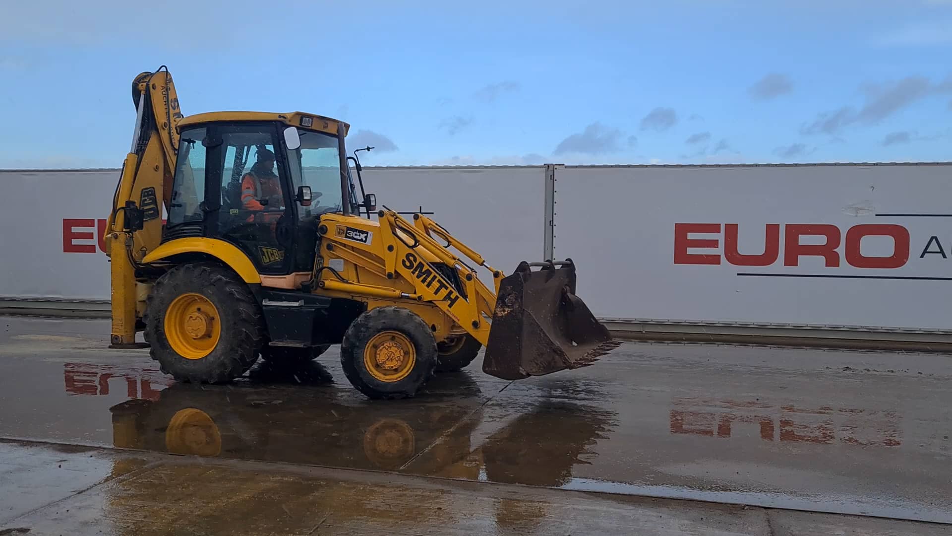 JCB 3CX P21 - Leeds January 24 on Vimeo