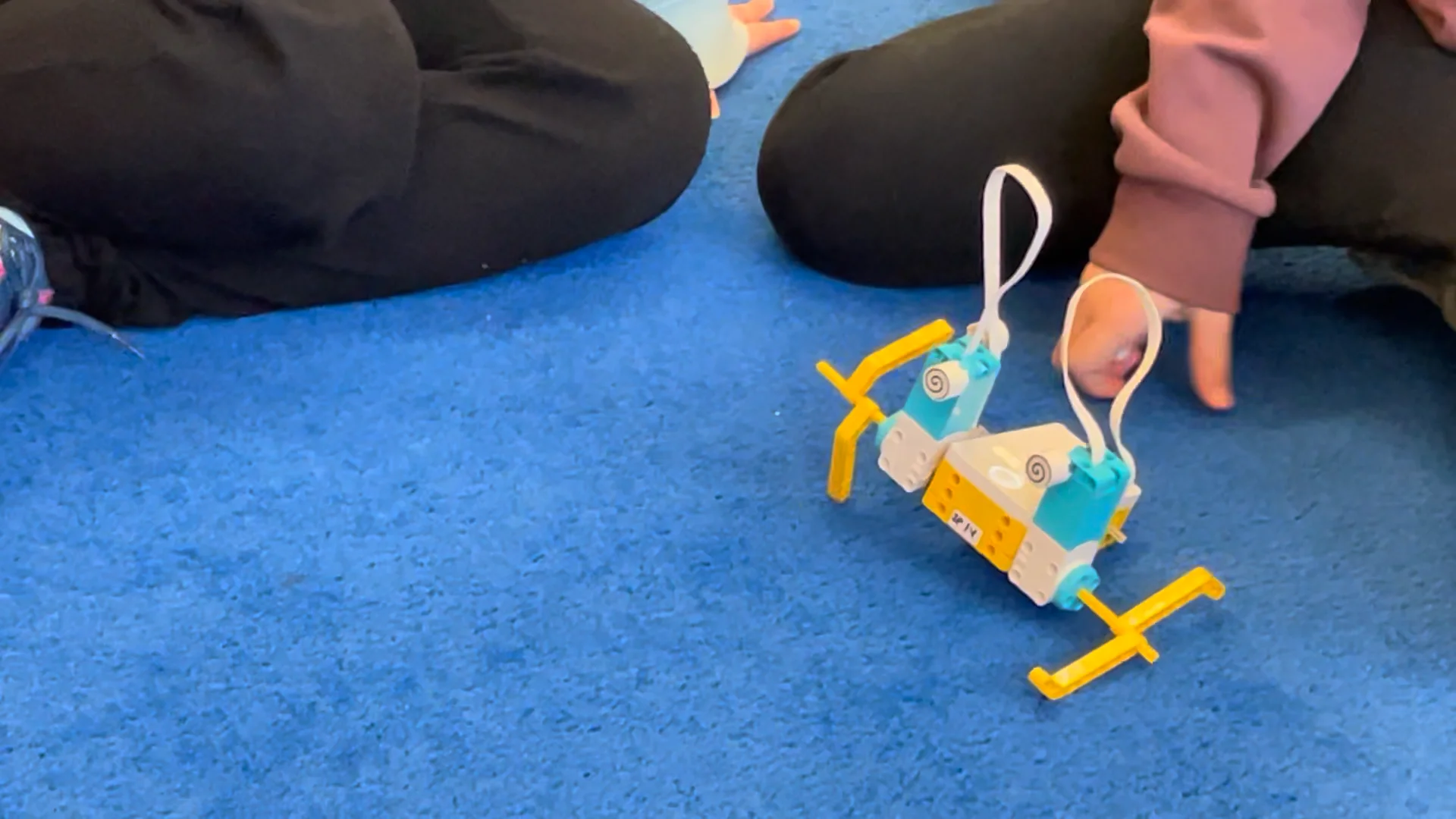 3N Silly Walker 02 on Vimeo