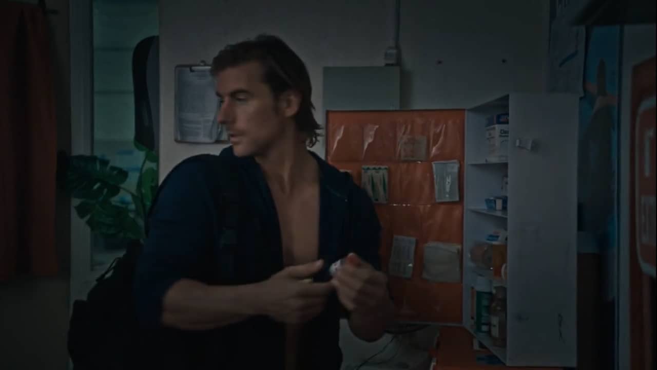 A Lifeguard's Obsession - Naomi Baker Injection KO & Head KO, Amanda ...