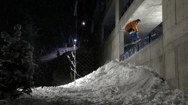 Urban Snowboarding Wallpaper