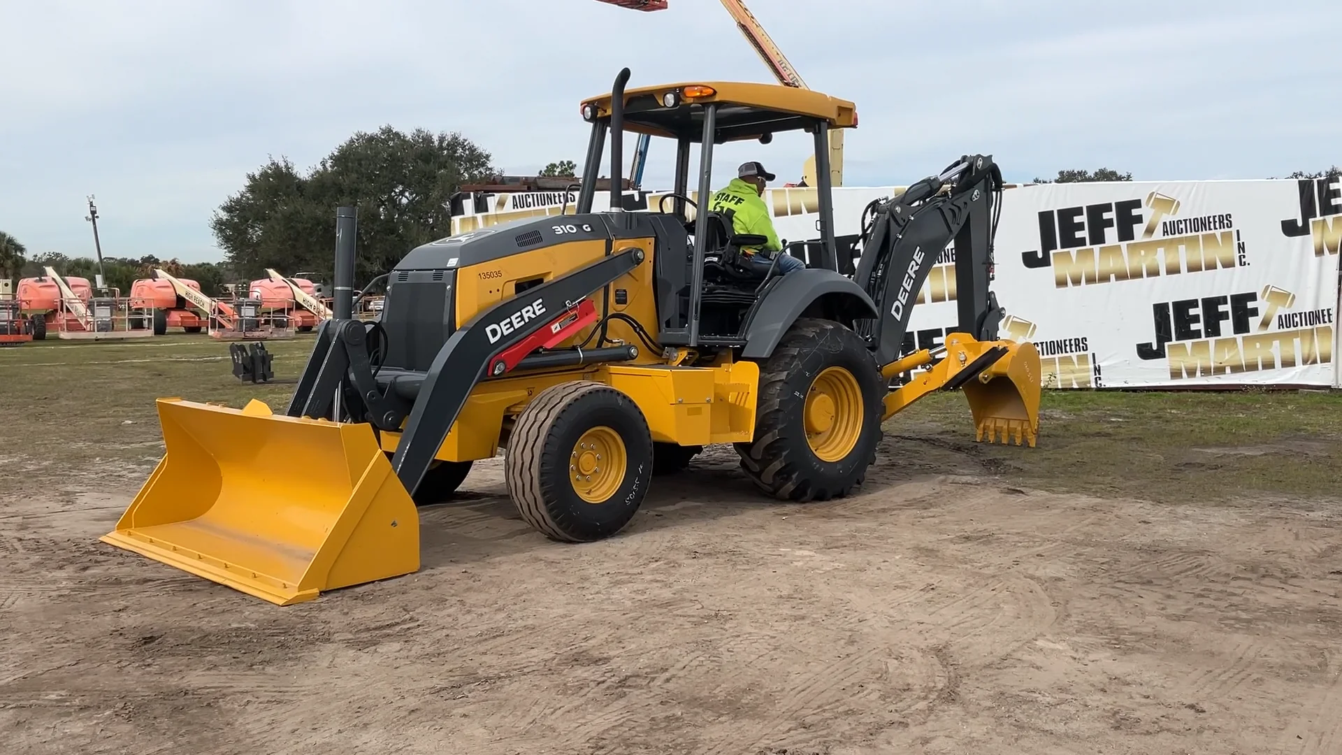 2023 DEERE 310G LOADER BACKHOE SN 1T0310GAHPGX02921 on Vimeo