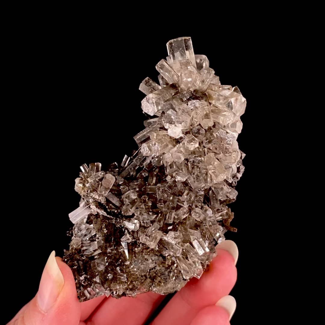 Calcite (GEM crystals) on Vimeo