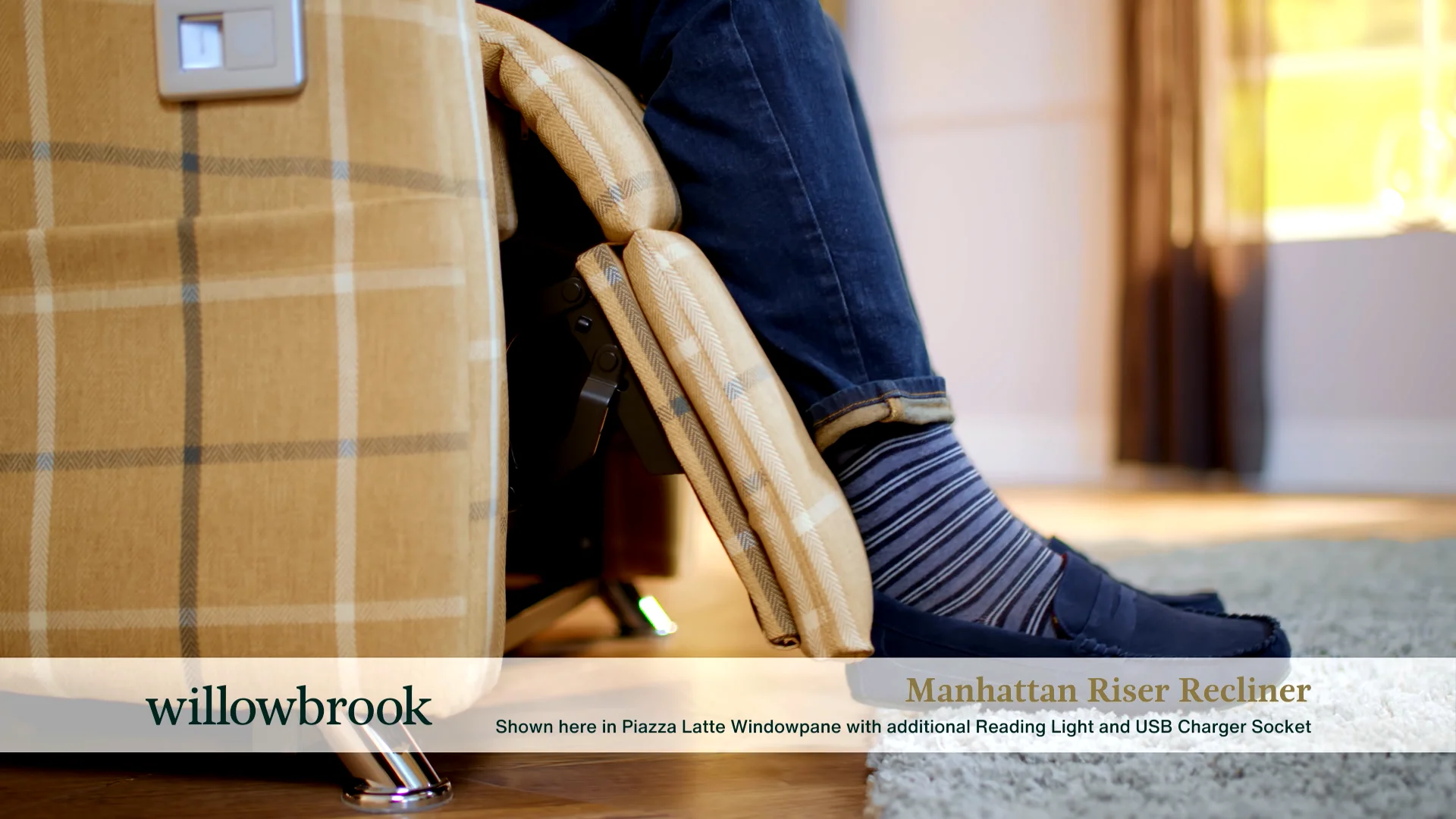 Manhattan Riser Recliner on Vimeo