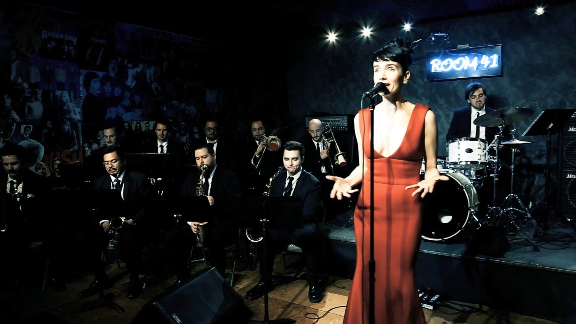 Victoria Summer | Singer