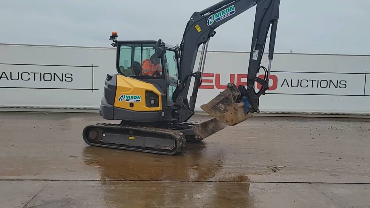 Volvo ECR58F - Leeds January 24 on Vimeo