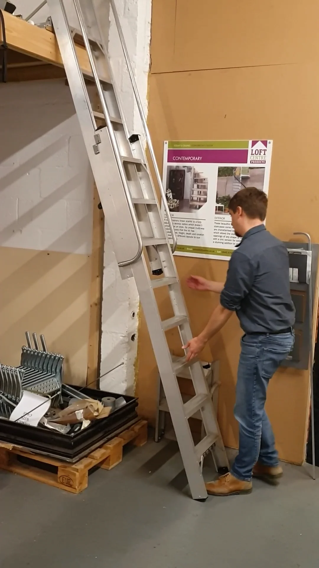 Aluminium Sliding Vertical Carriage Ladder - Operation on Vimeo