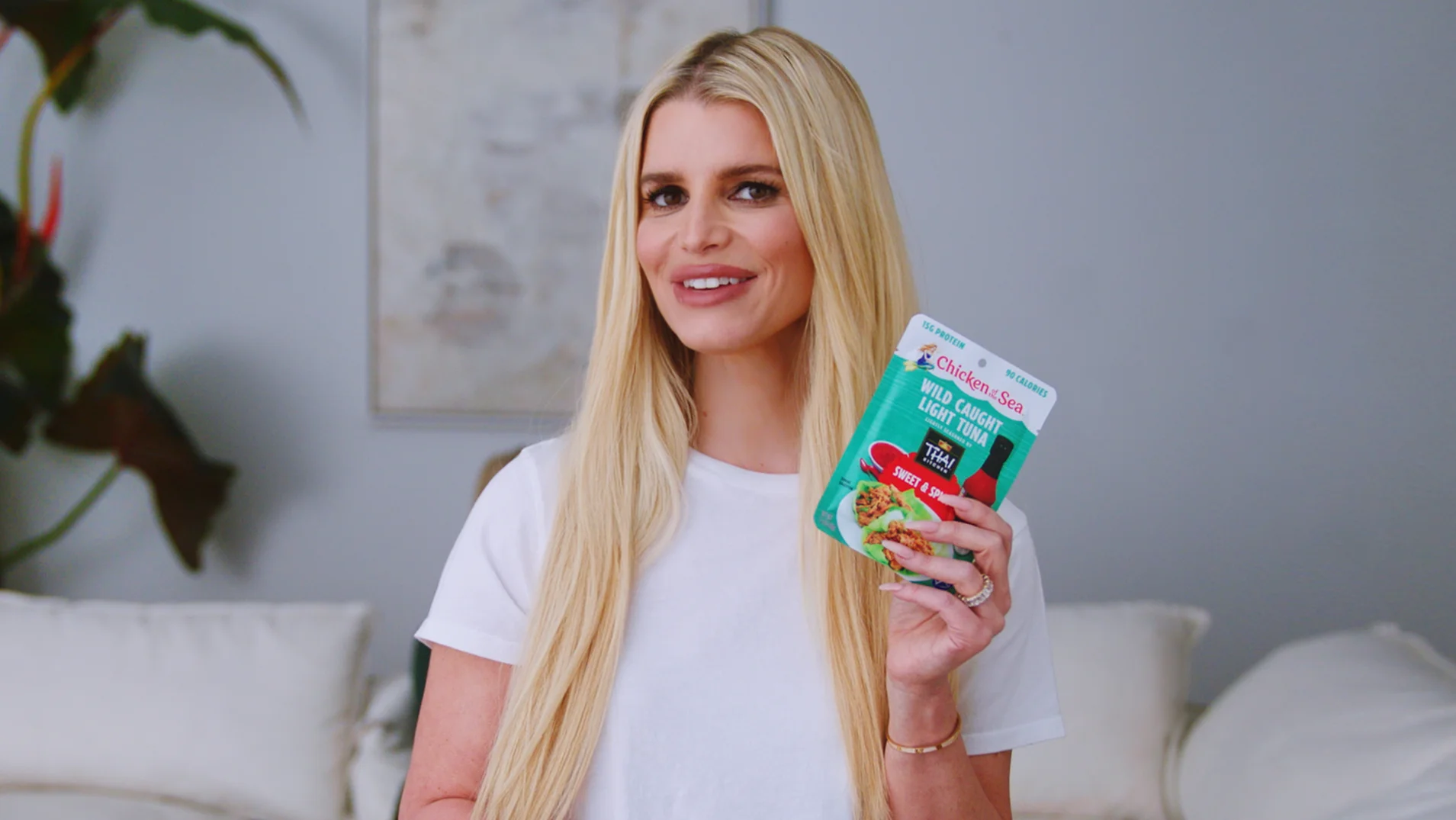 Chicken of the Sea "It's Tuna" feat. Jessica Simpson on Vimeo