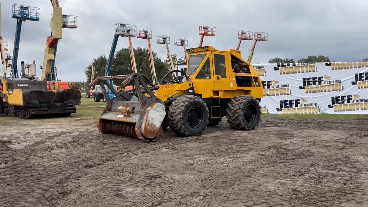 GEO-BOY SN WH058GB0138 HYDRAULIC MULCHER on Vimeo