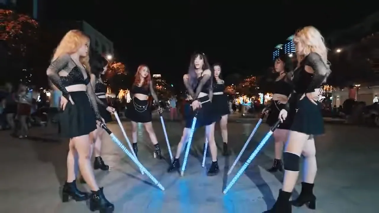 [Hot TikTok Dance Public]PHAO - 2 Phut Hon_Zero Two (KAIZ Remix ...