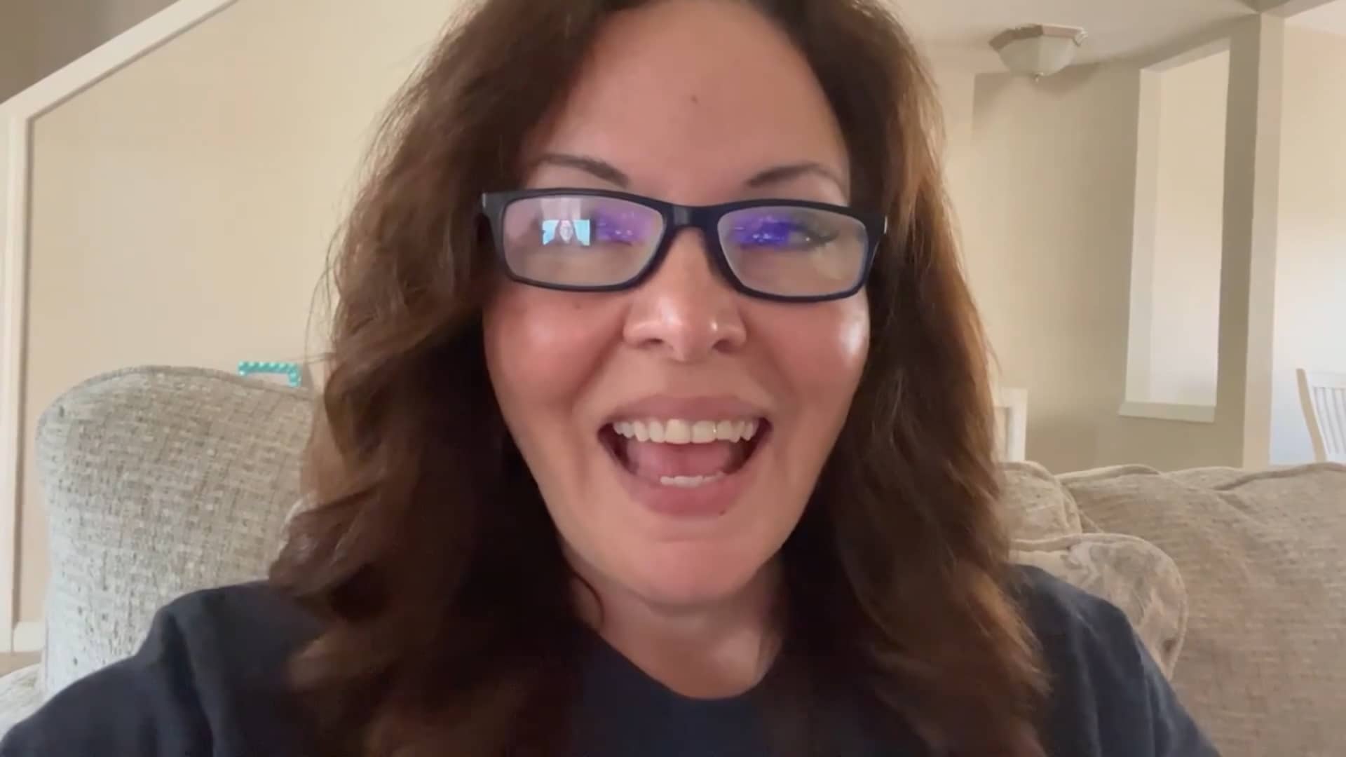 Kelly-LG Solo Intro on Vimeo