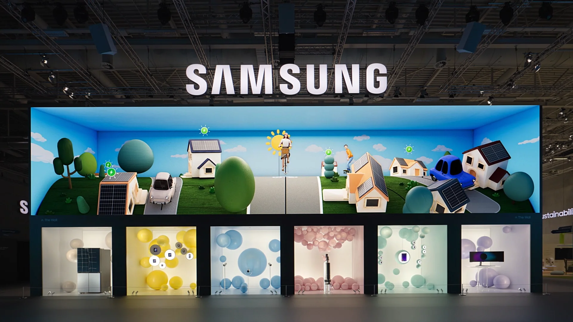 SAMSUNG IFA 2023 Hybrid Media Facade
