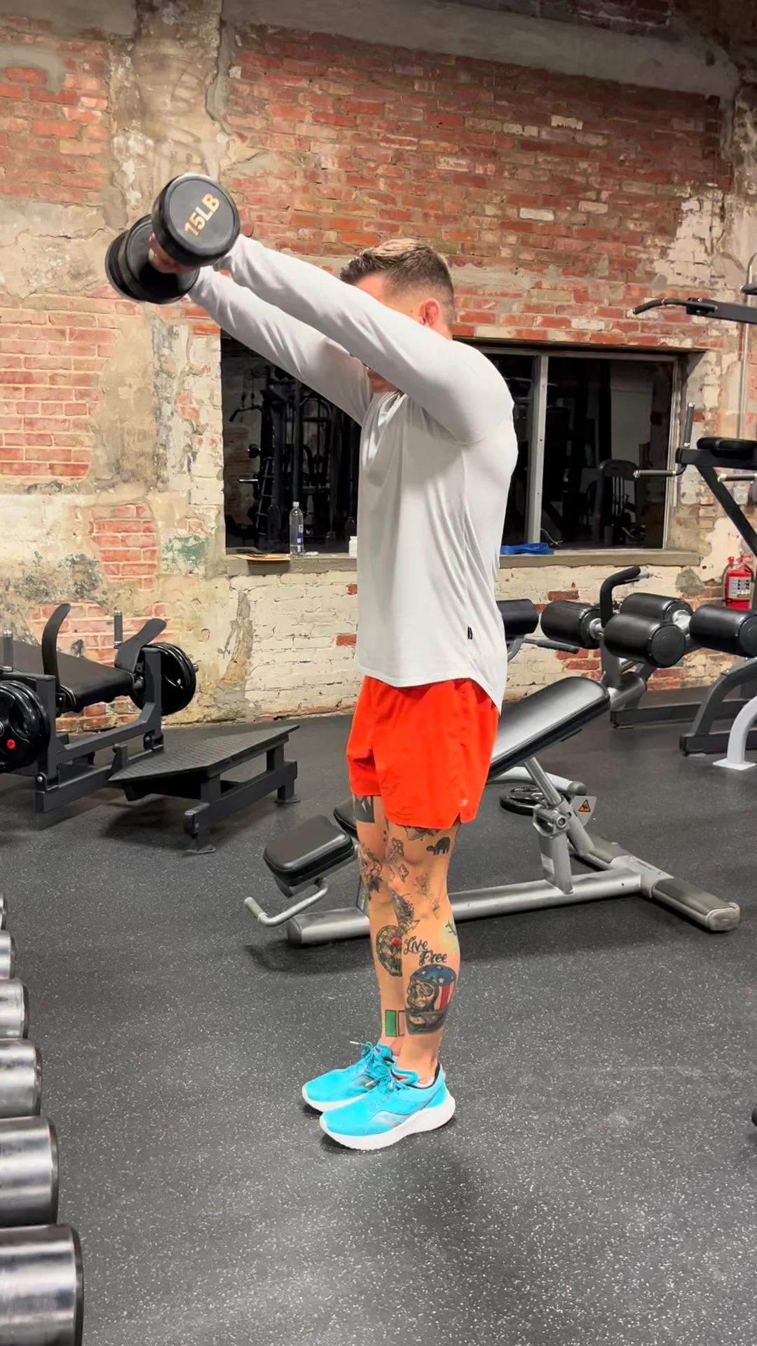 DB FRONT RAISE on Vimeo