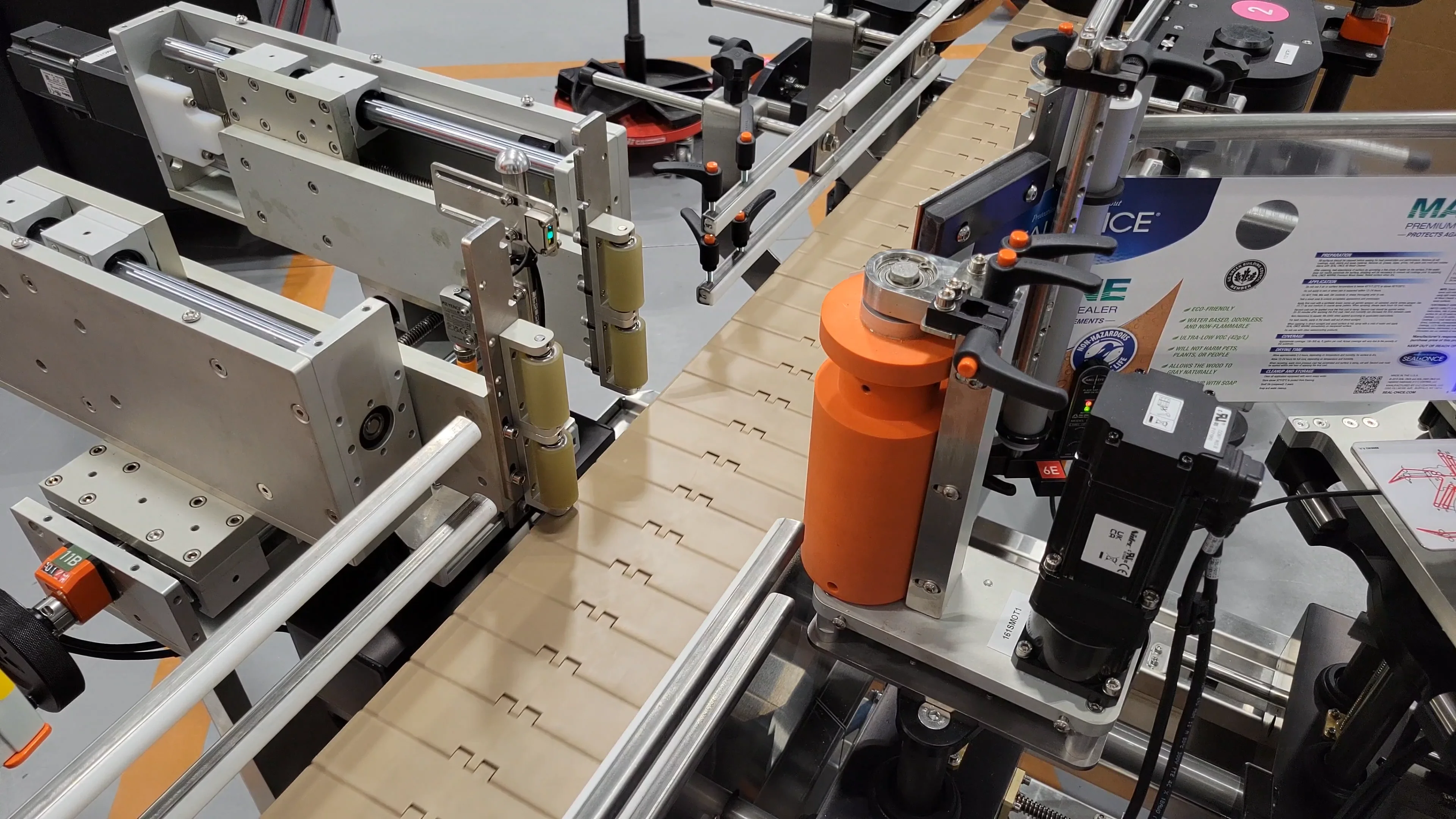 Prism Wrap on Oriented Pain Cans with Ears on Vimeo