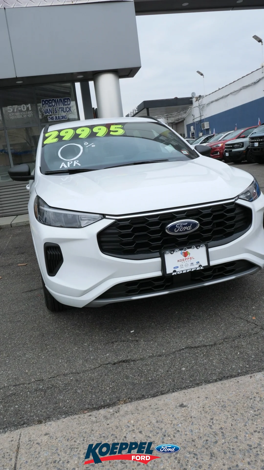 2023 FORD ESCAPE HYBRID on Vimeo