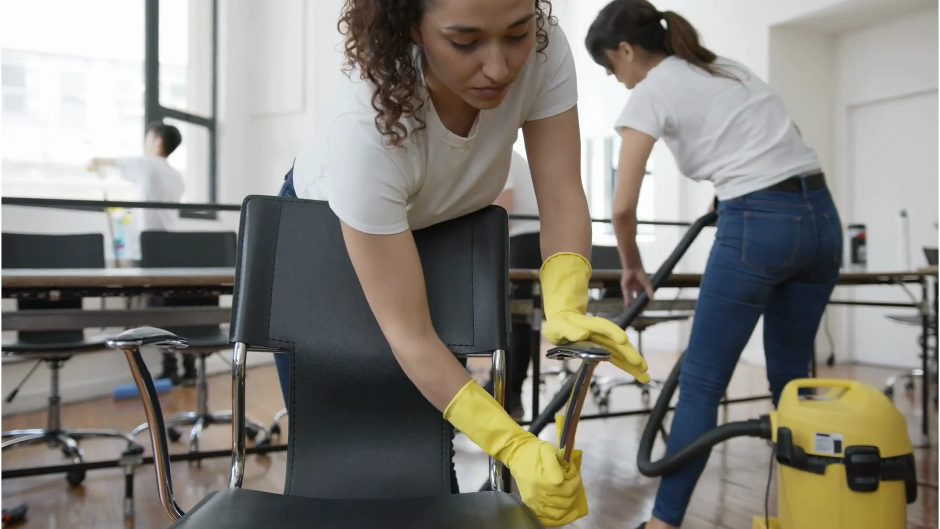 Epiqclean - Office Cleaning on Vimeo