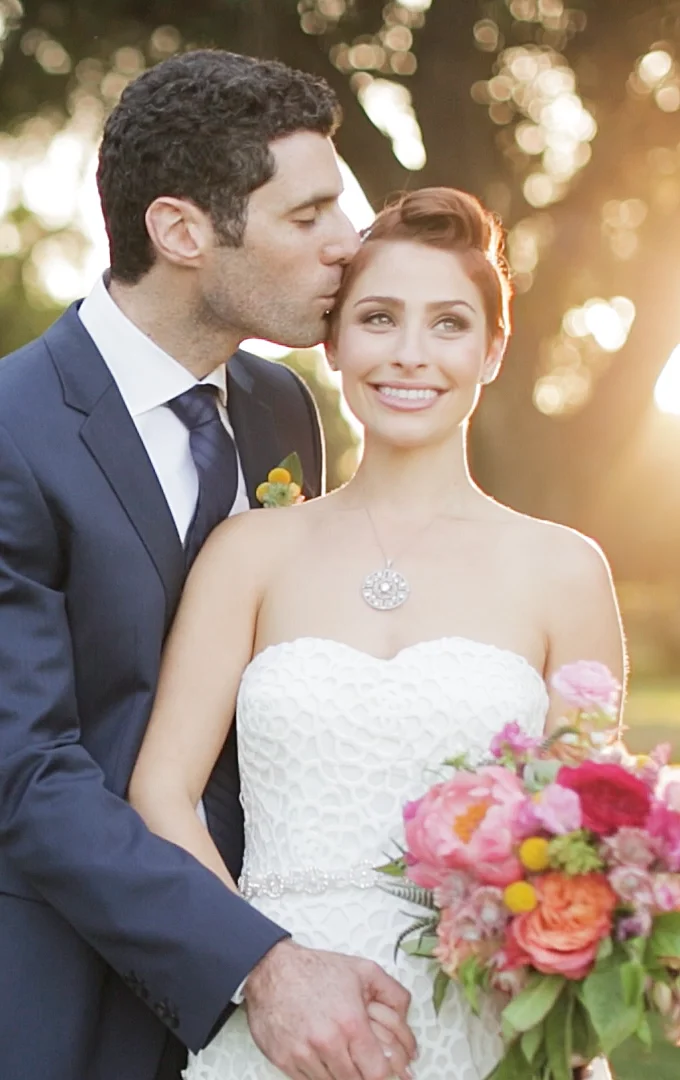 Aaron-Lisa-Vertical on Vimeo